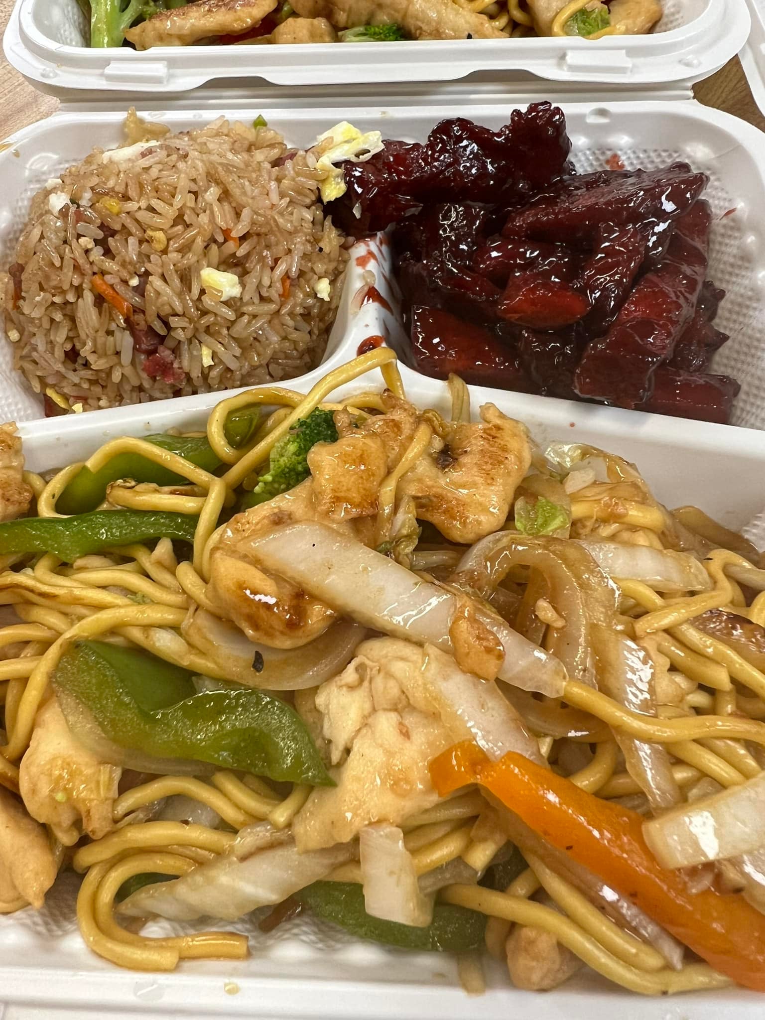 Chicken Lo Mein Combo | Lin's Takeout Kitchen